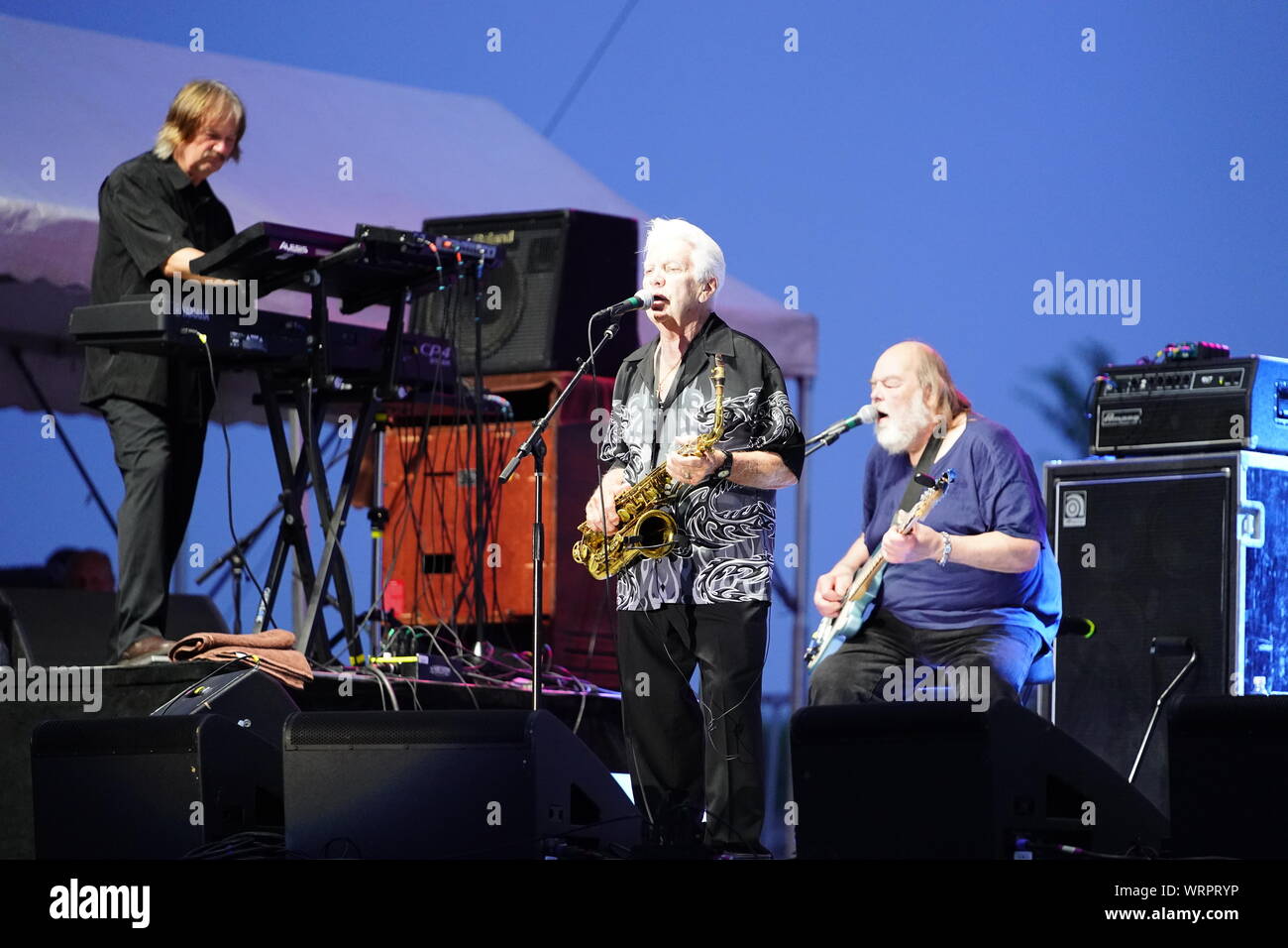 Earth electric band hi-res stock photography and images - Alamy