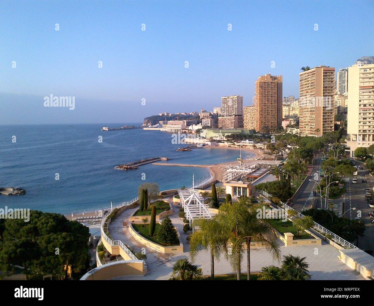 Waterfront city view sea hi-res stock photography and images - Alamy