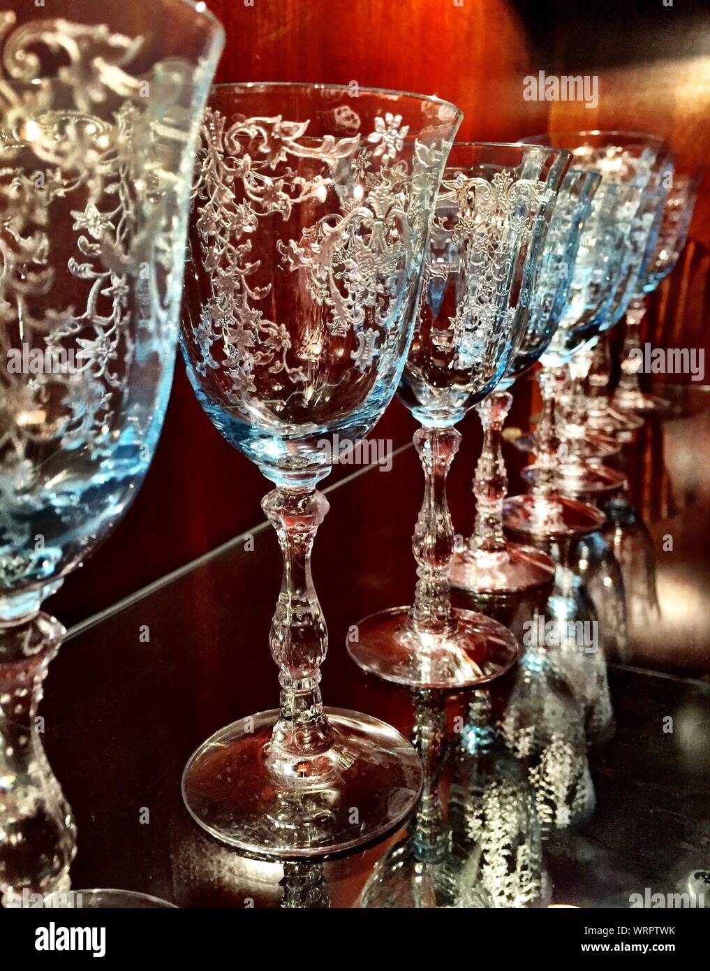 Glasses pattern hi-res stock photography and images - Alamy