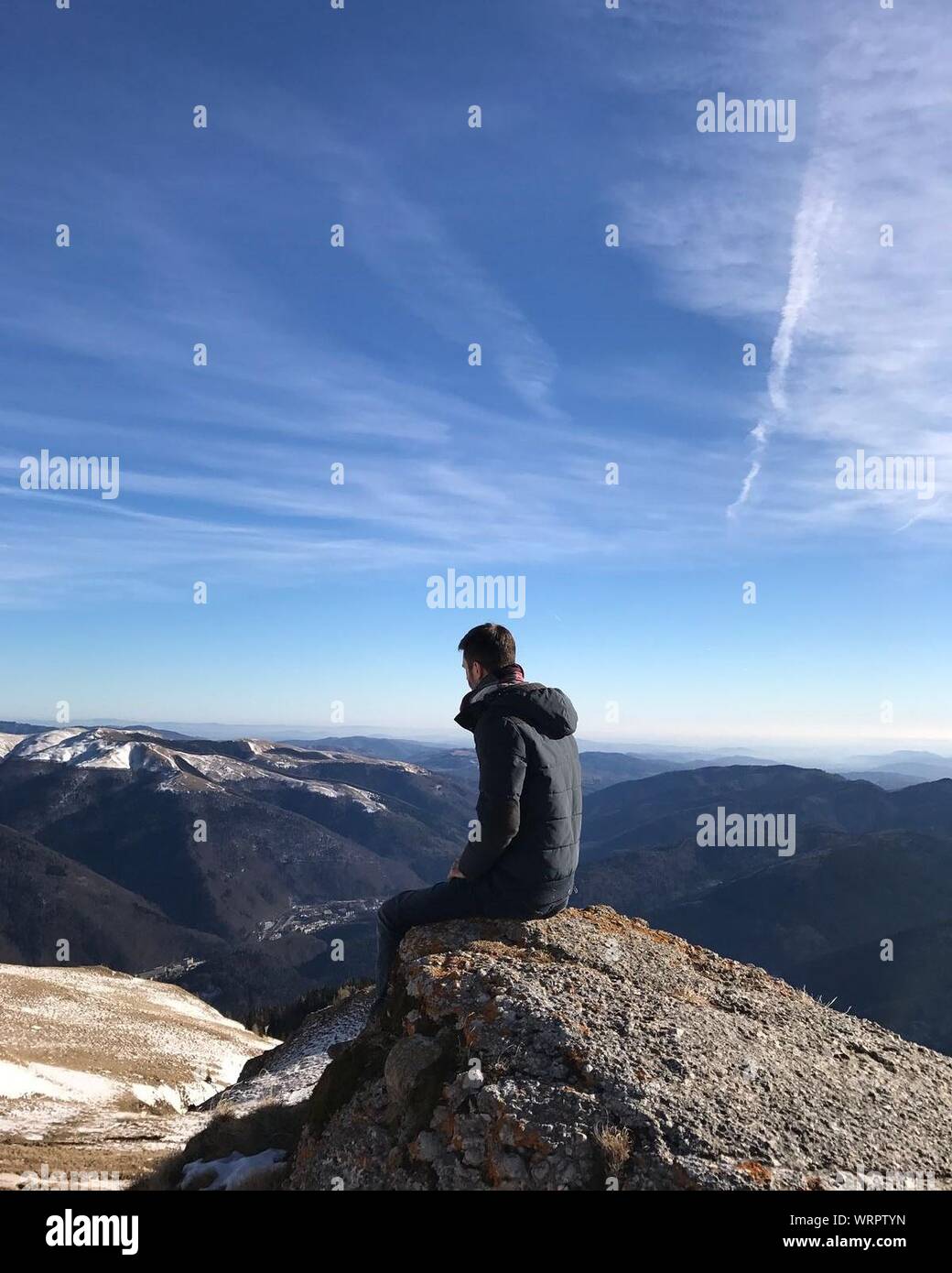 Standing looking away contemplation mountain hi-res stock photography ...