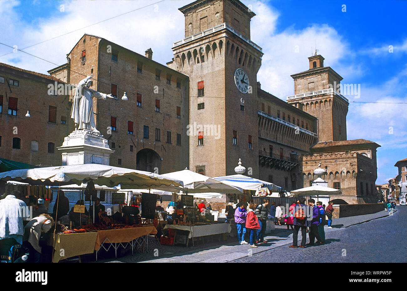 Castello estense di ferrara hi-res stock photography and images - Alamy