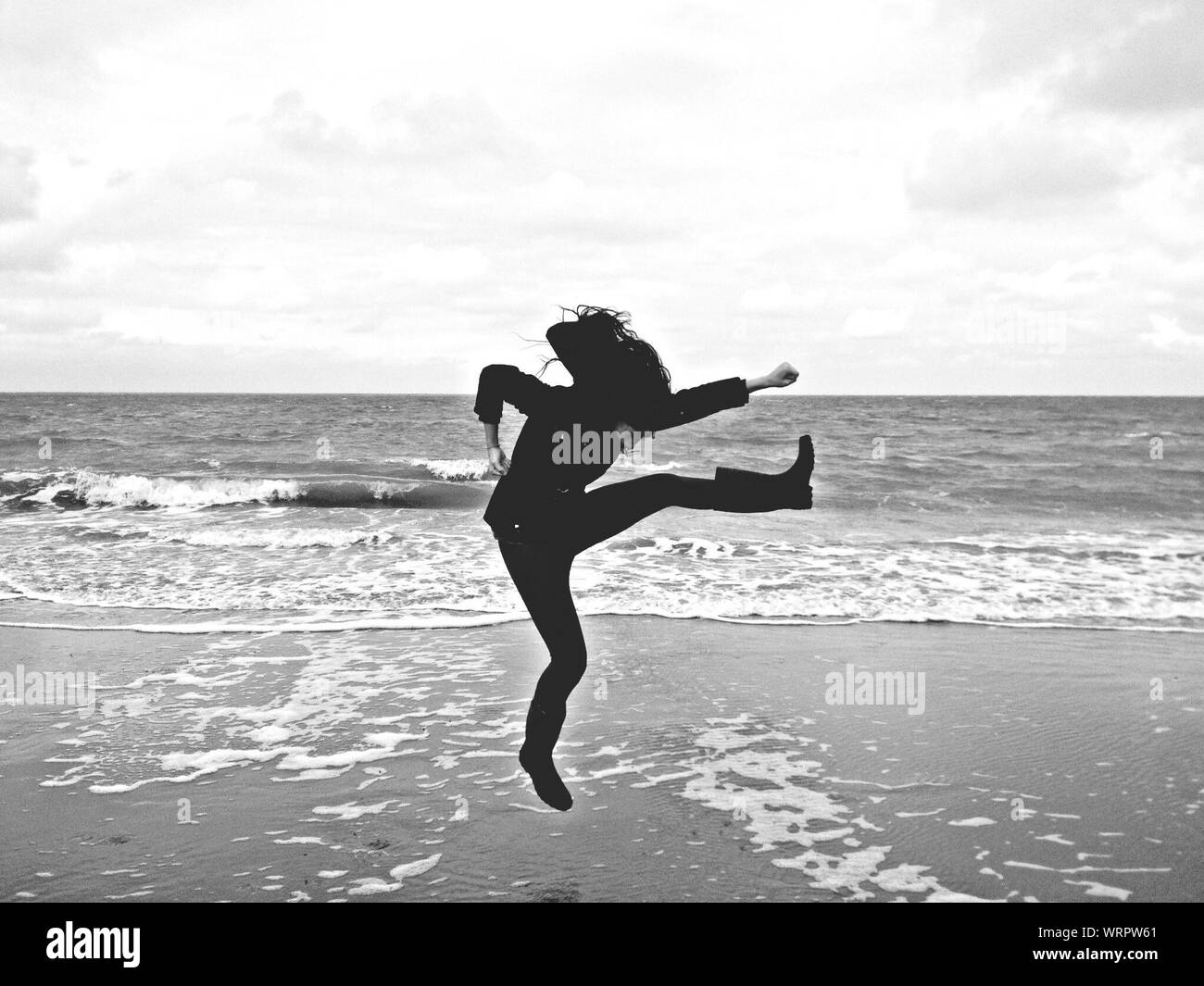 Dancing fun lifestyles vacations hi-res stock photography and images ...