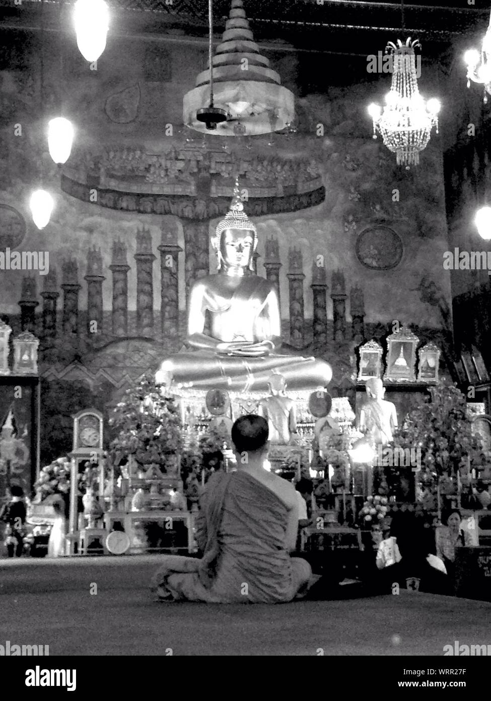 Wat rakang temple hi-res stock photography and images - Alamy