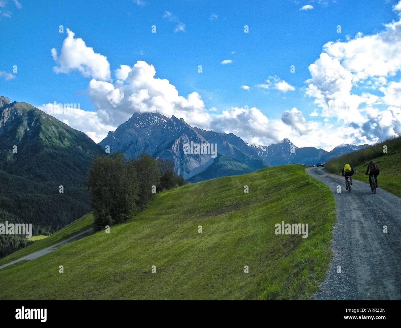 People in cycle hi-res stock photography and images - Alamy