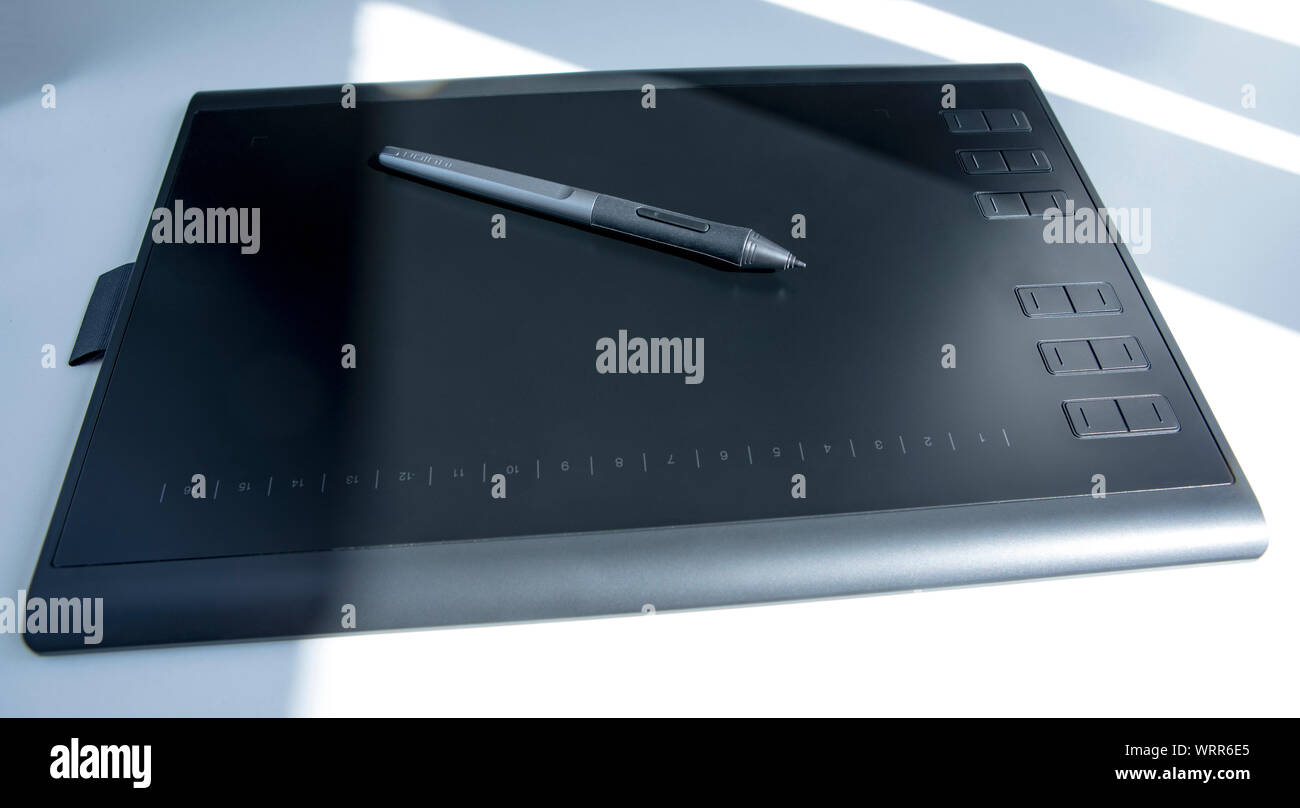 Graphical pen tablet hi-res stock photography and images - Alamy