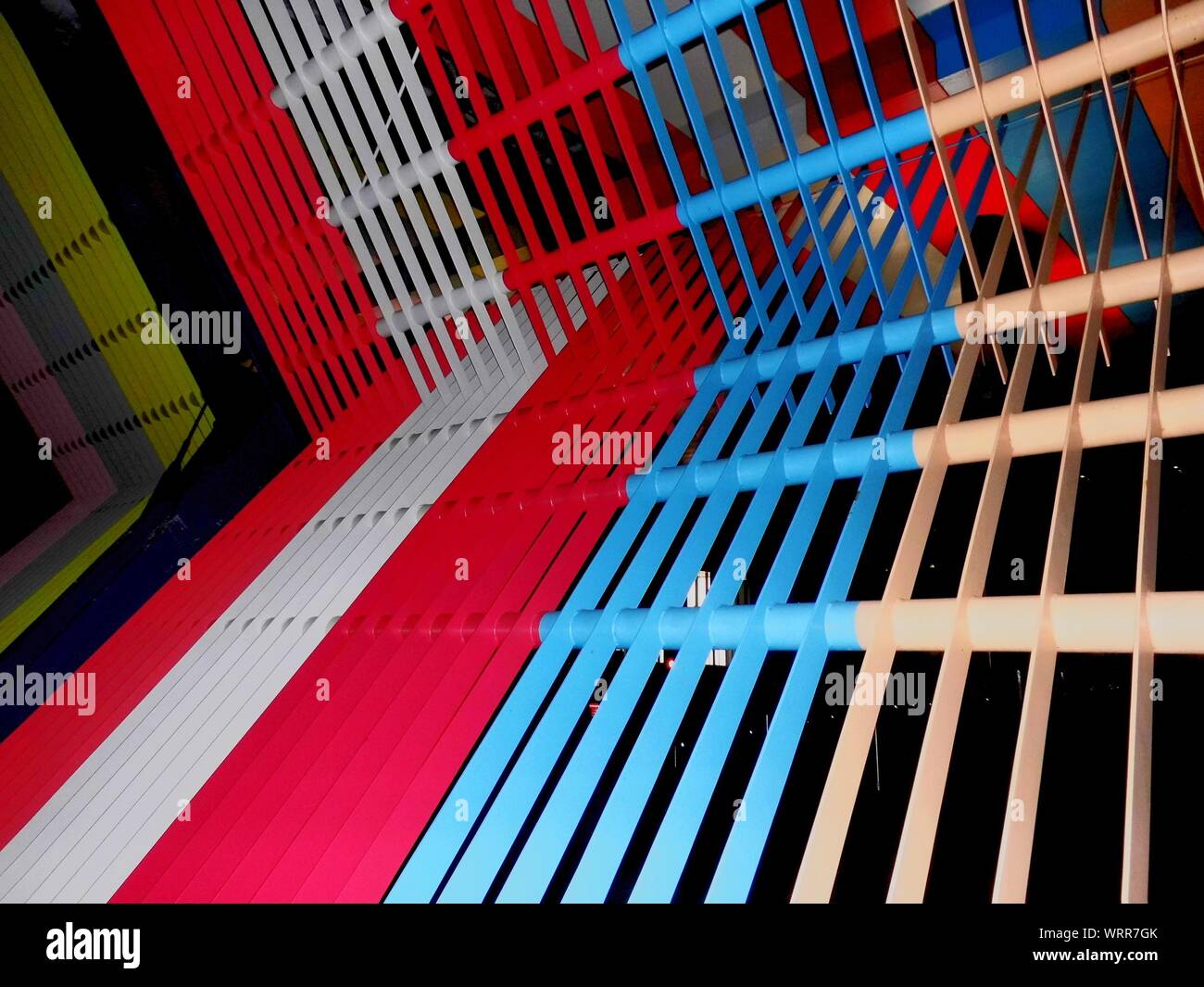 Colored metal grid hi-res stock photography and images - Alamy