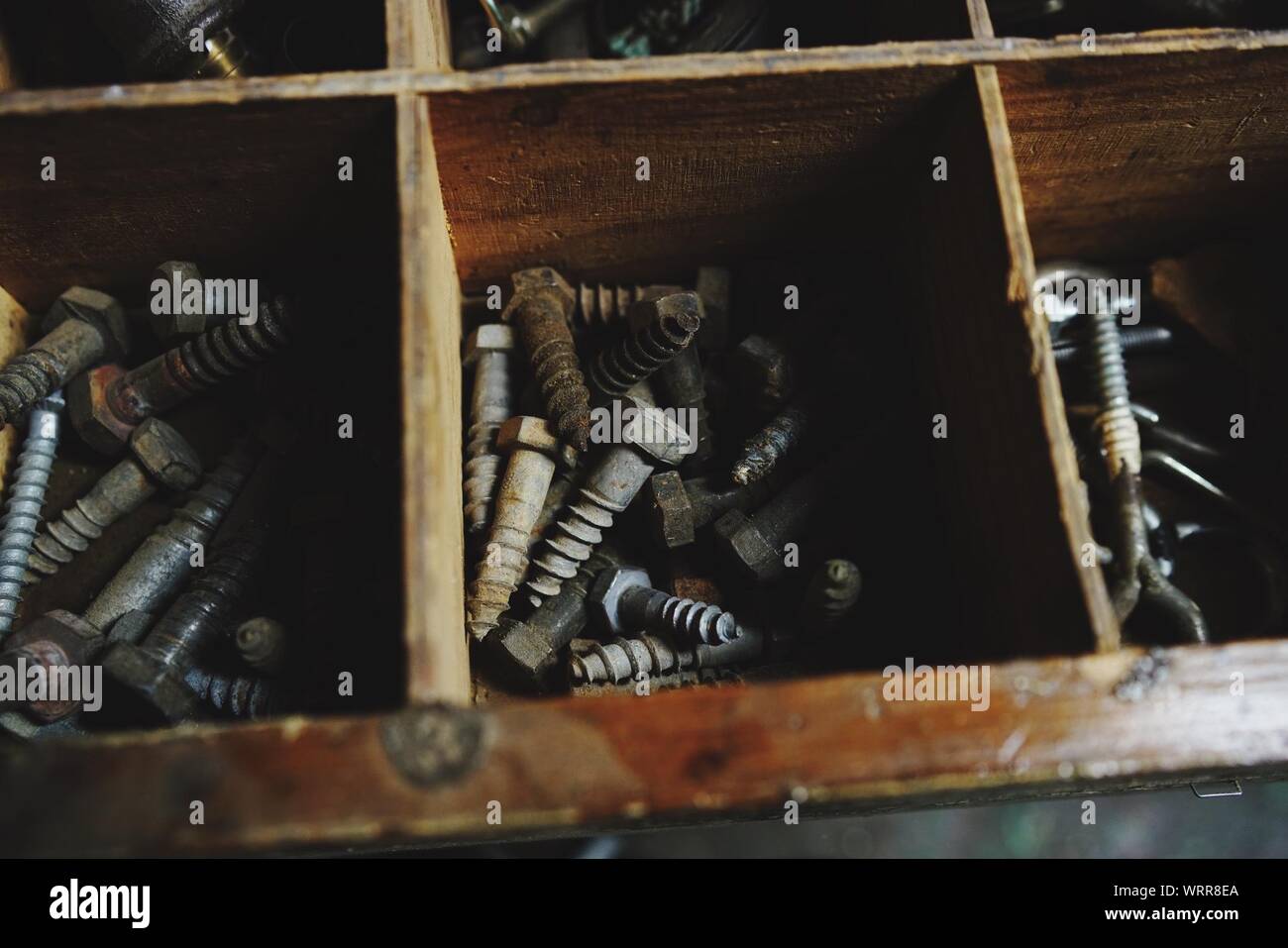 Box screws hi-res stock photography and images - Alamy