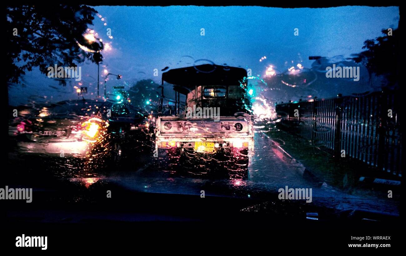 Clear view through windscreen hi-res stock photography and images - Alamy
