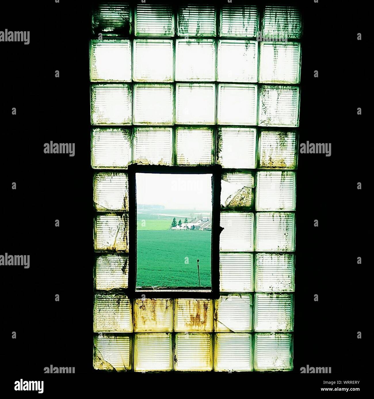 Brick window hi-res stock photography and images - Alamy