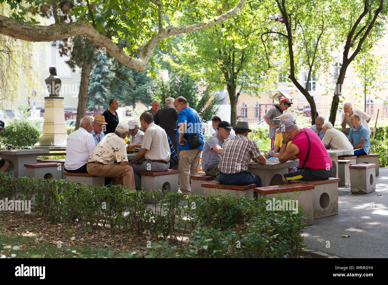 Play games hi-res stock photography and images - Alamy