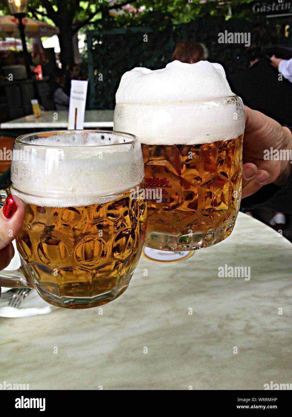 Women alcohol beer hi-res stock photography and images - Alamy