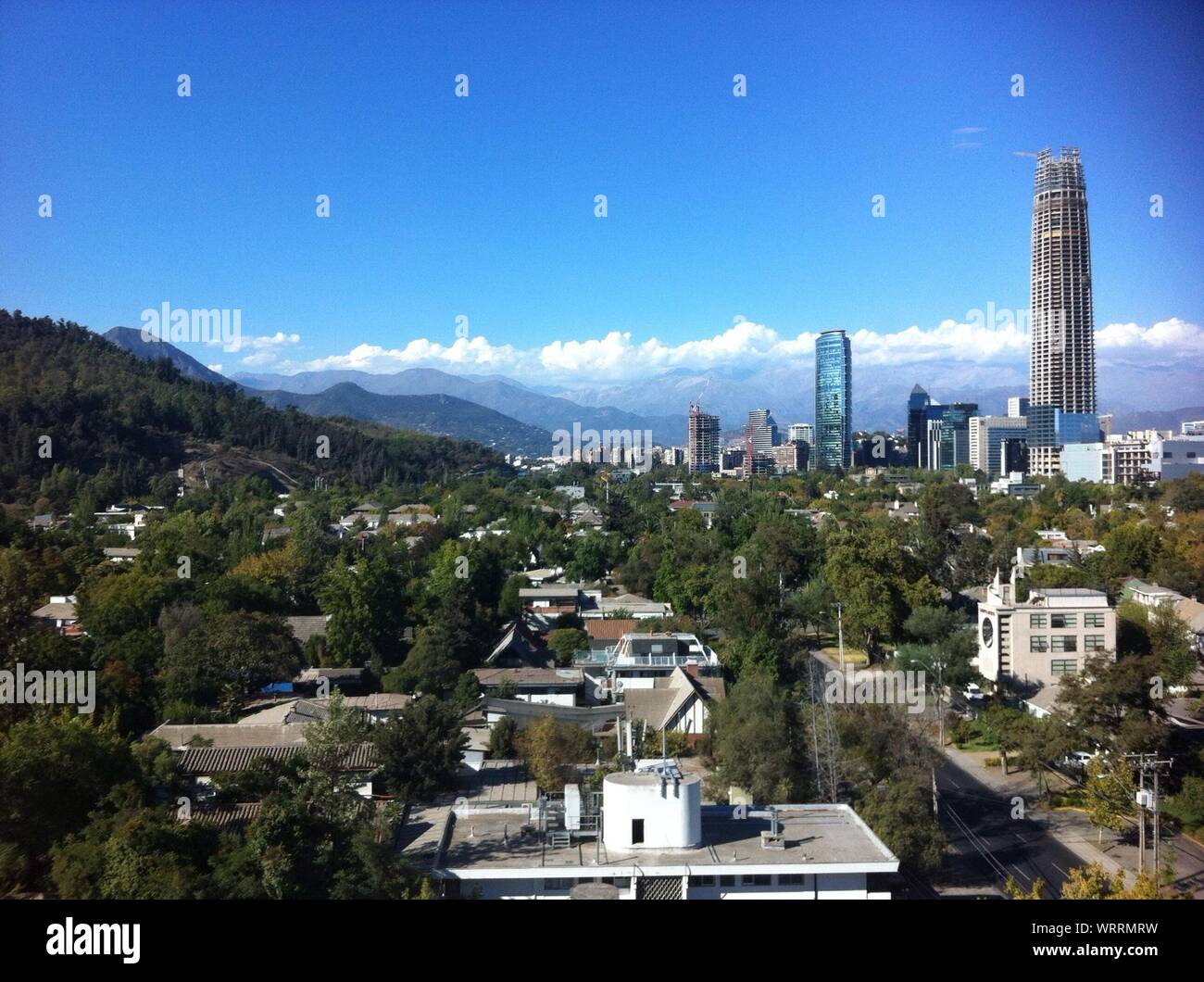 Building skyscraper hi-res stock photography and images - Alamy