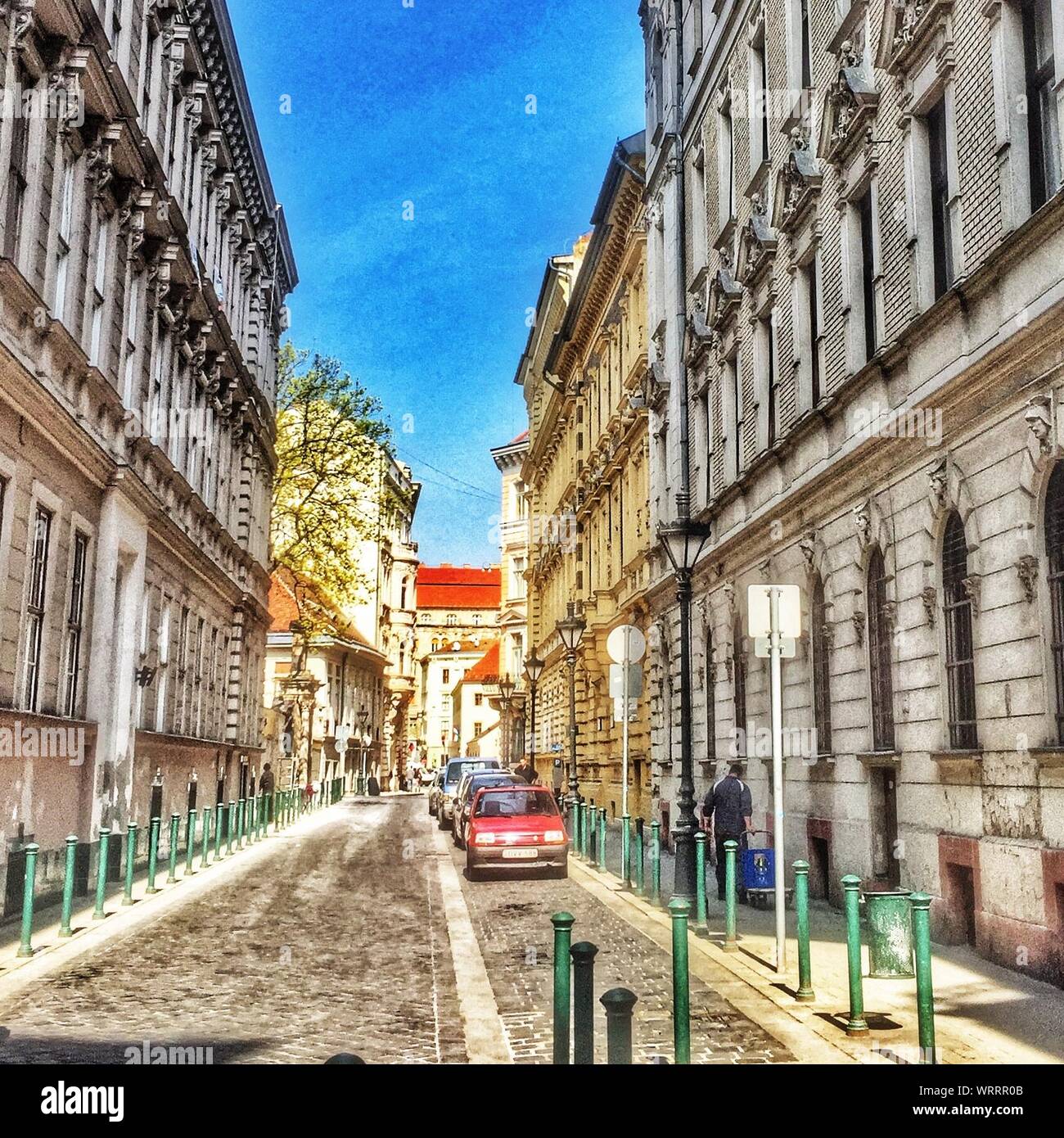 Buildings both sides street architecture hi-res stock photography and ...