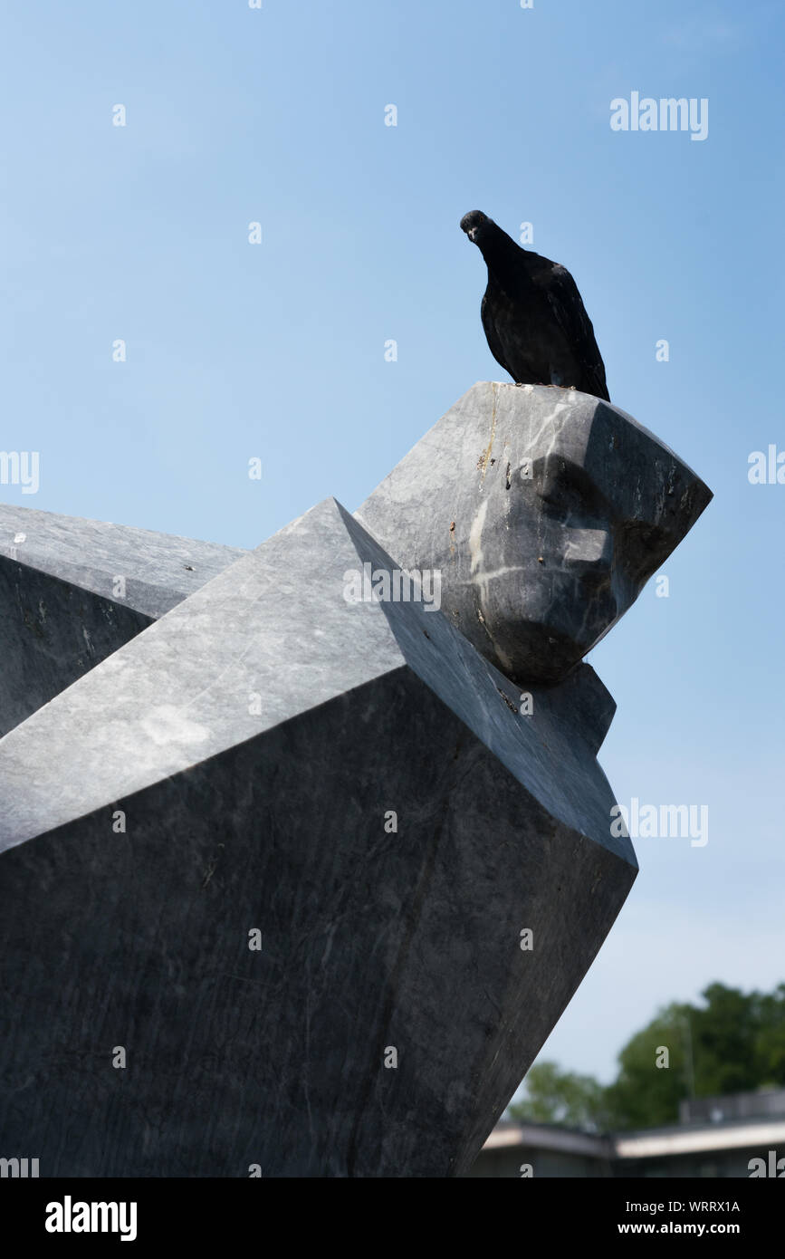 Constructivist sculpture hi-res stock photography and images - Alamy