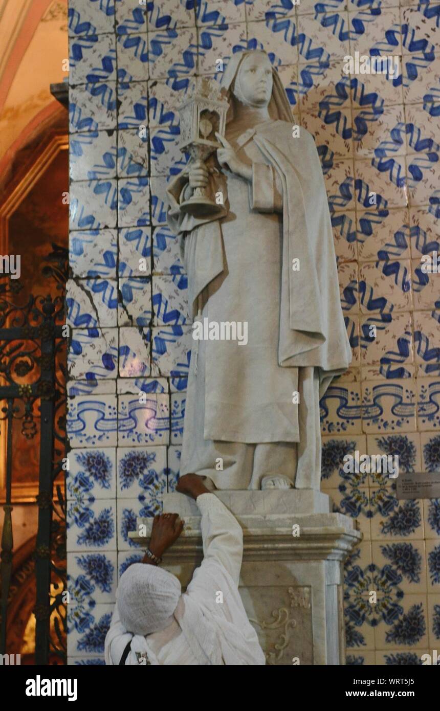 Religious statue hi-res stock photography and images - Alamy