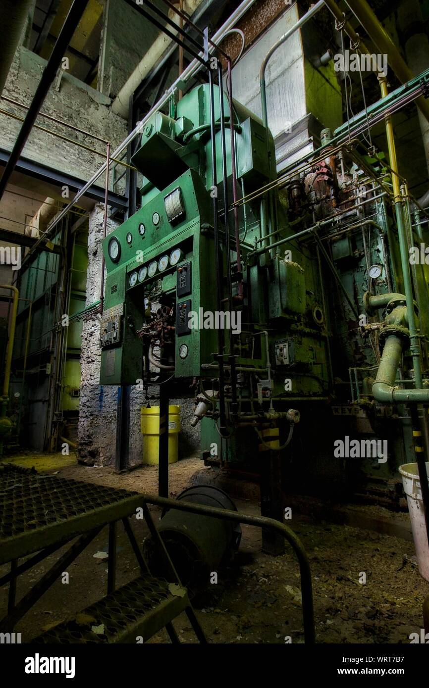 Factory with train connection hi-res stock photography and images - Alamy