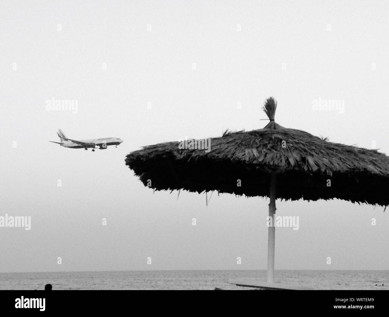 Airplane roof hi-res stock photography and images - Alamy