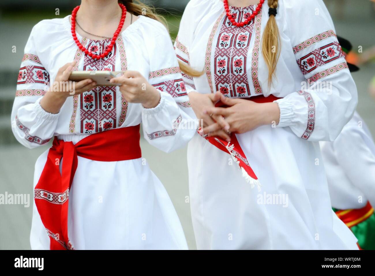 Women traditional clothing hi-res stock photography and images - Alamy