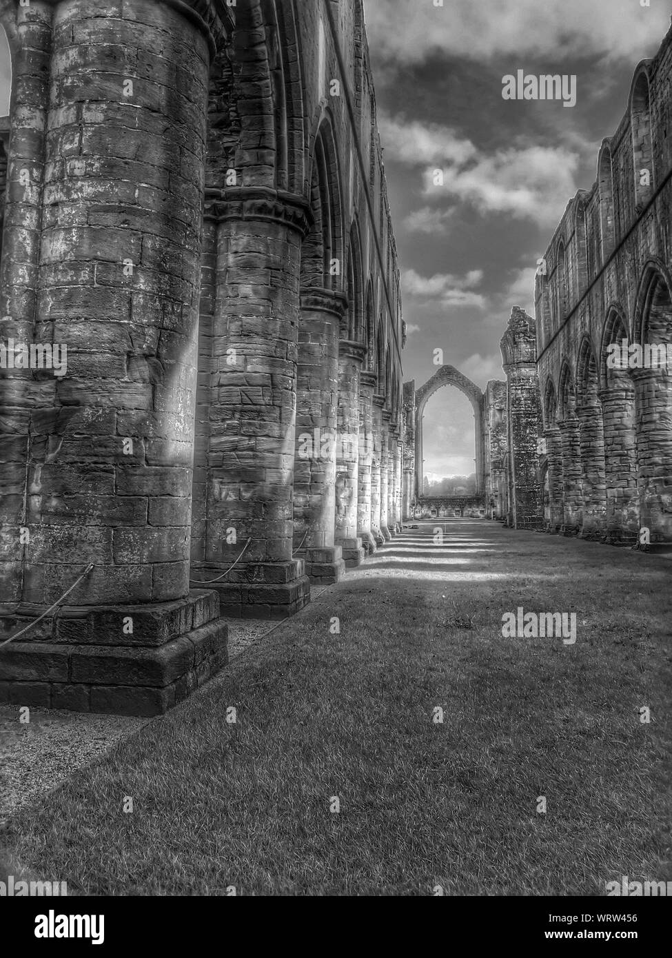 Columns and arch Black and White Stock Photos & Images - Alamy