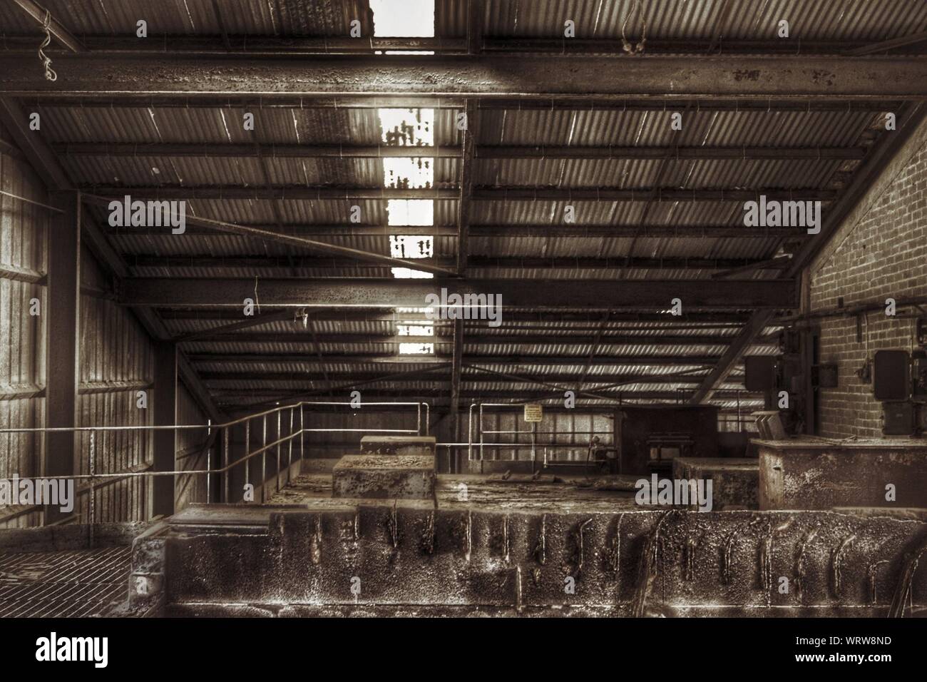 Scrap factory hi-res stock photography and images - Alamy