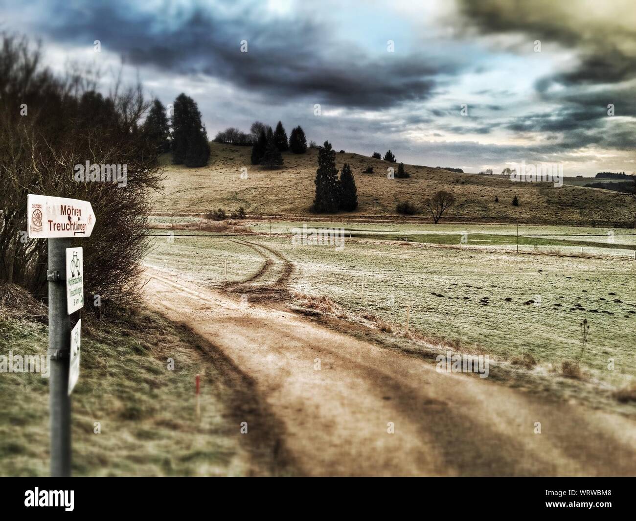 Directional road signs hi-res stock photography and images - Alamy