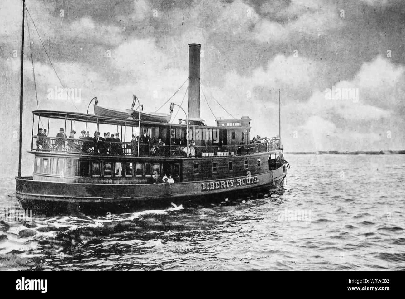 Vintage ferry boat hi-res stock photography and images - Alamy