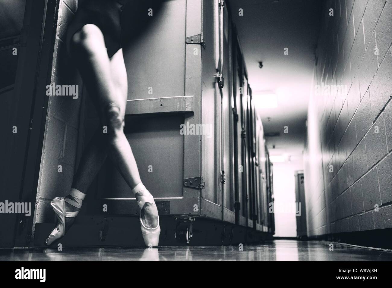 Ballet room hi-res stock photography and images - Alamy