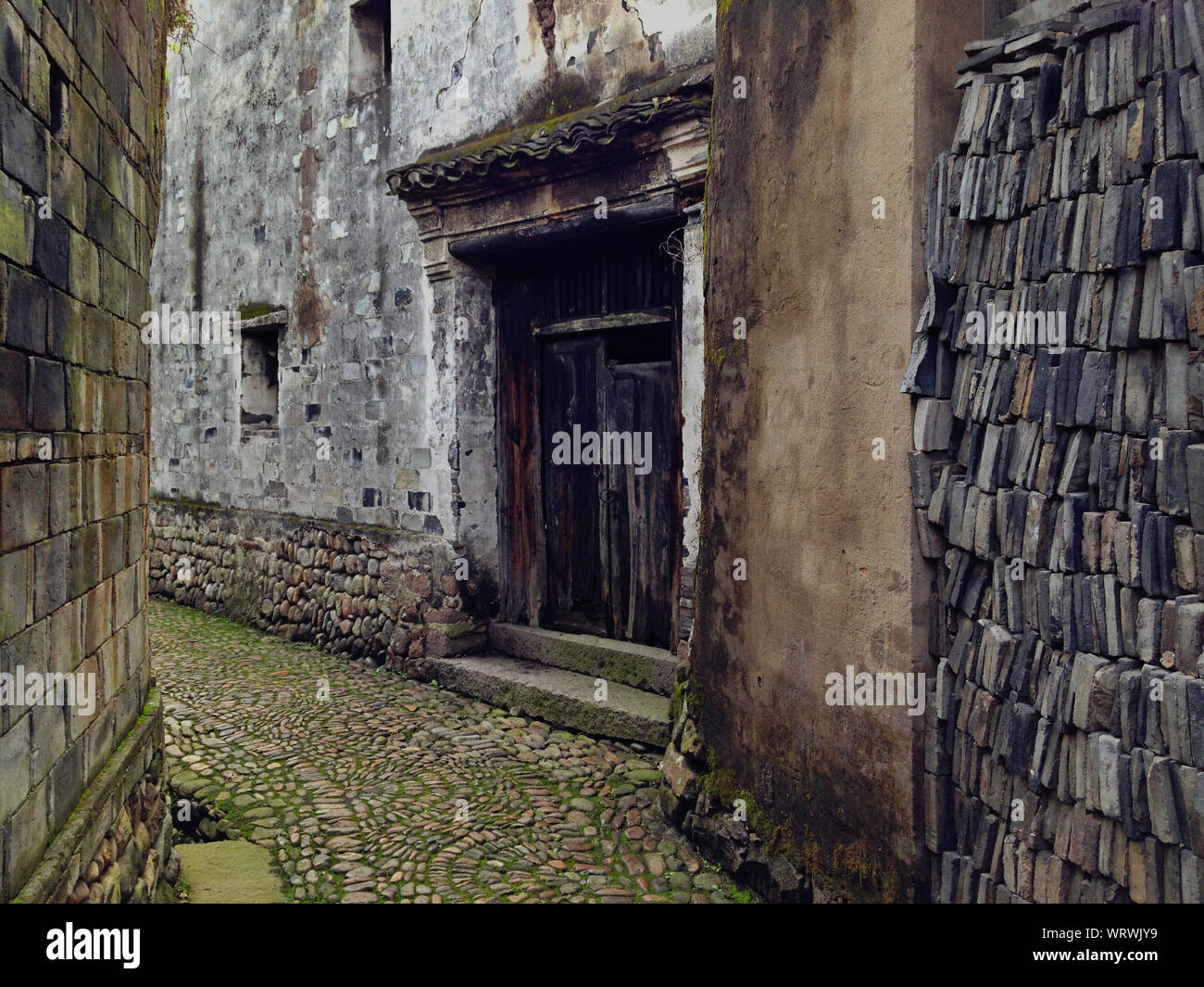Stone Wall Of Old Building Stock Photo - Alamy
