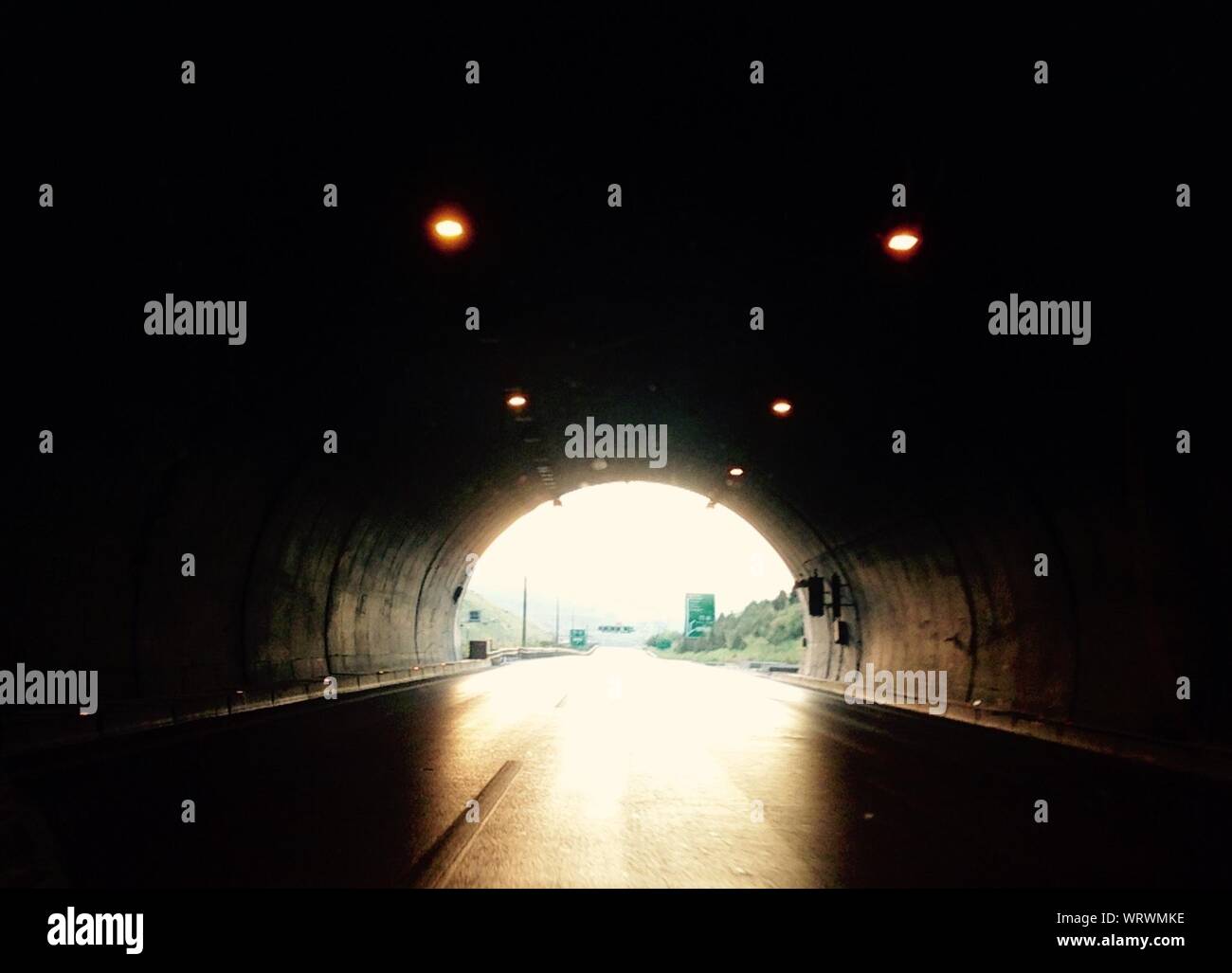 Lit tunnel hi-res stock photography and images - Alamy