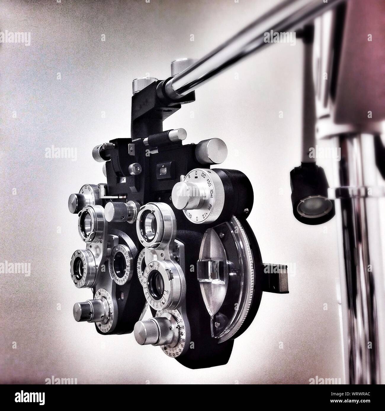 Optical phoropter hi-res stock photography and images - Alamy