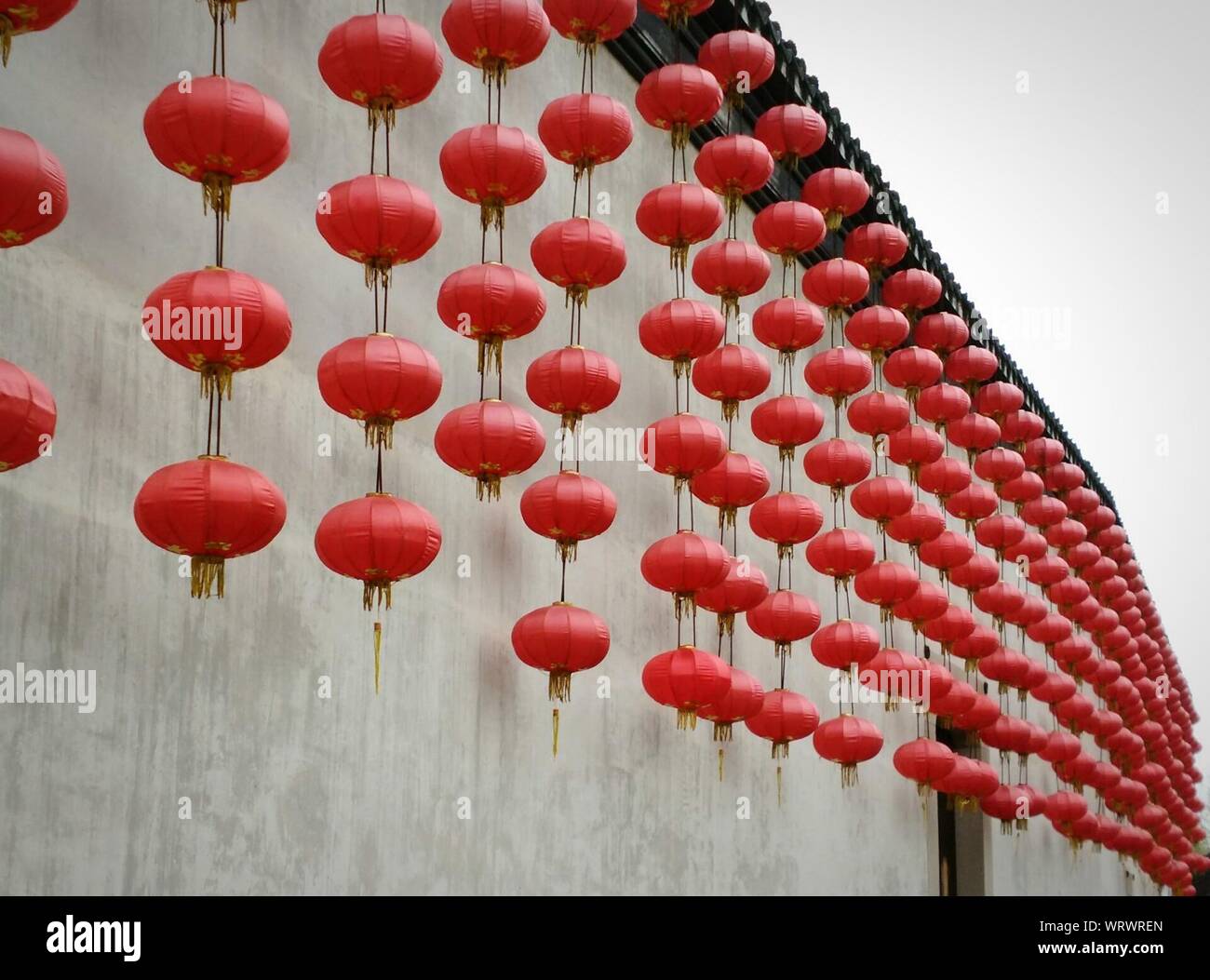 Chinese traditional structure lighting hi-res stock photography and ...
