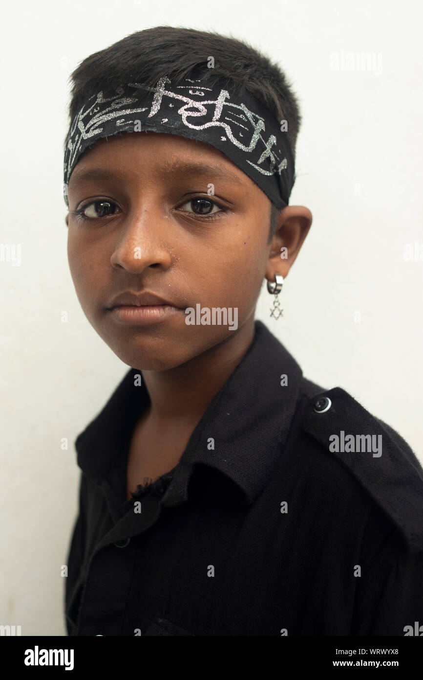 Posing imam hi-res stock photography and images - Alamy