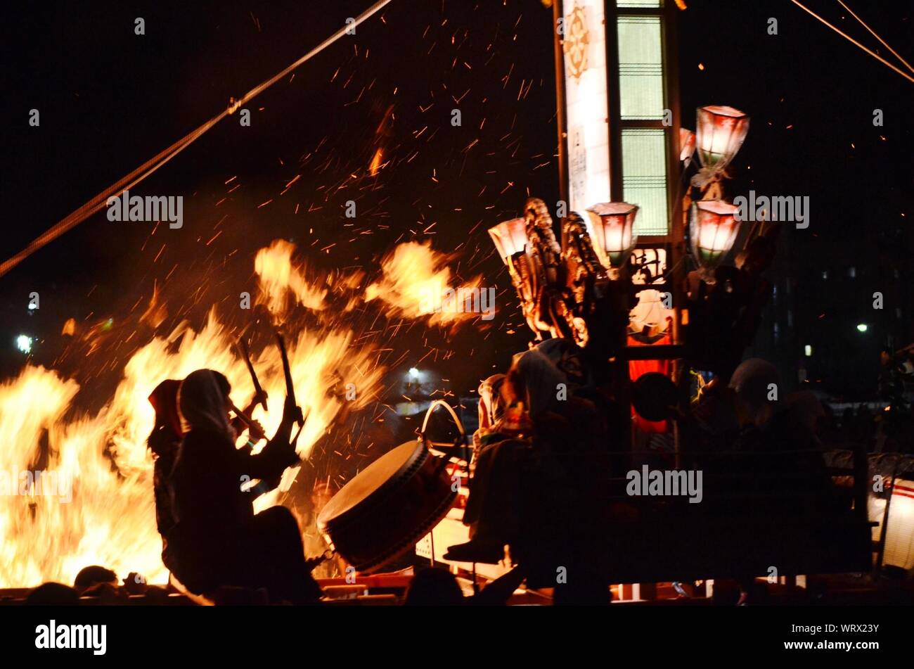 Club dj rear view hi-res stock photography and images - Alamy