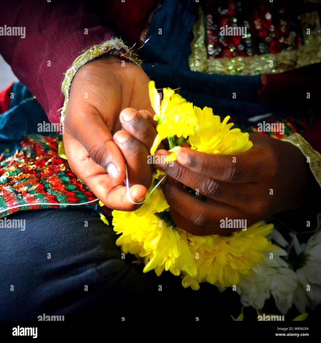 Making Flower Garland High Resolution Stock Photography and Images - Alamy