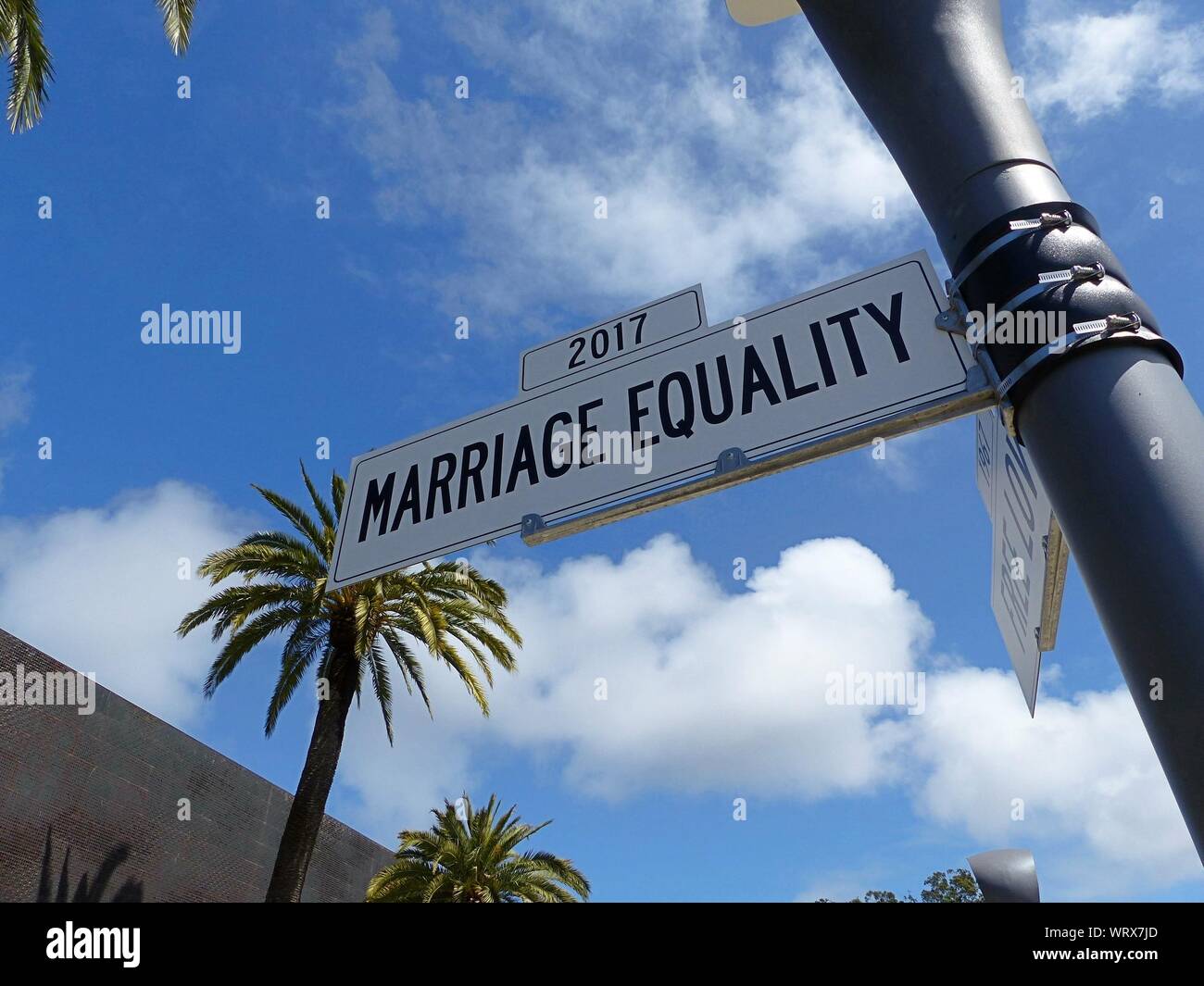 Equality sign hi-res stock photography and images - Alamy