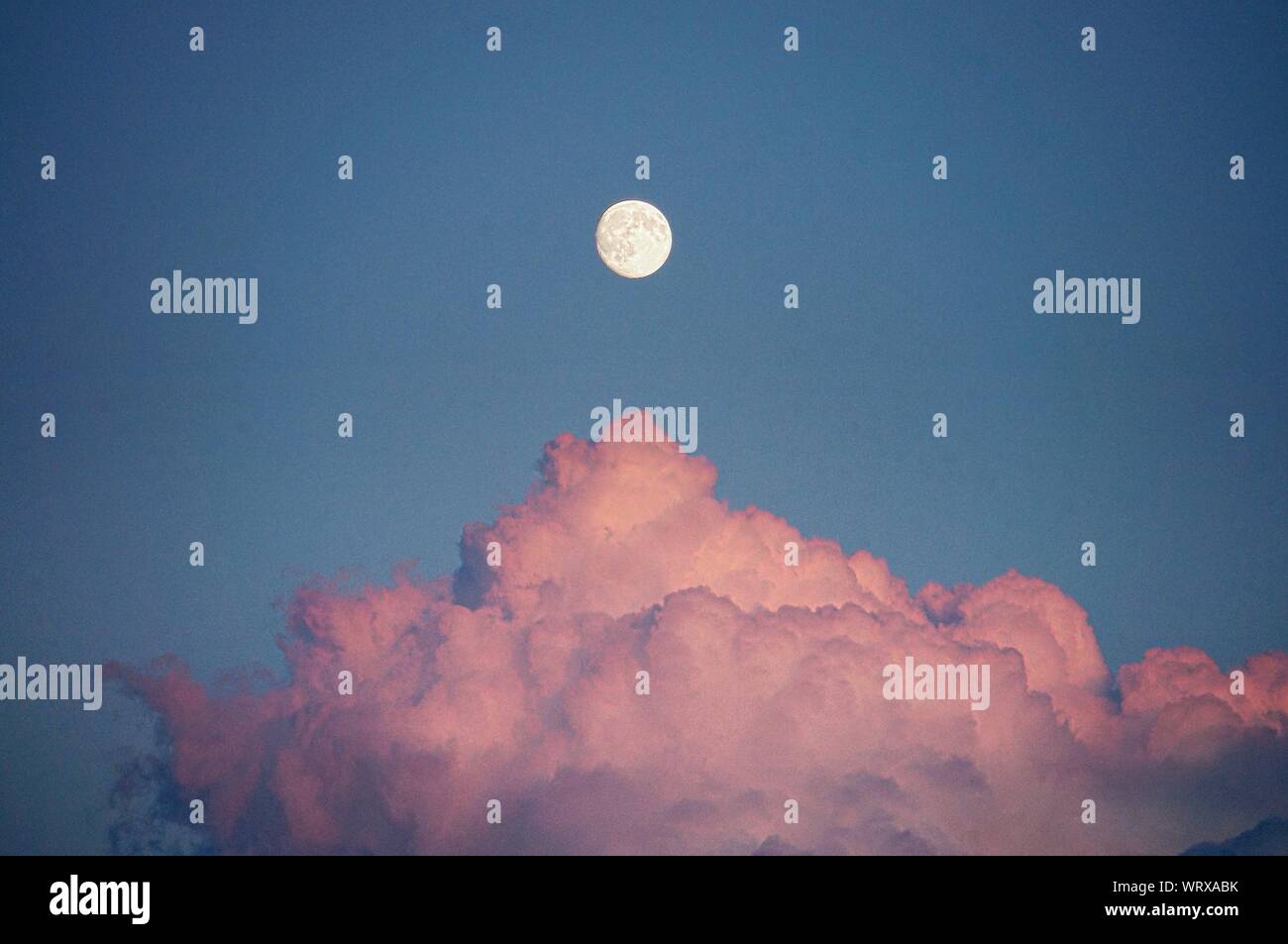 Full moon with clouds hi-res stock photography and images - Alamy