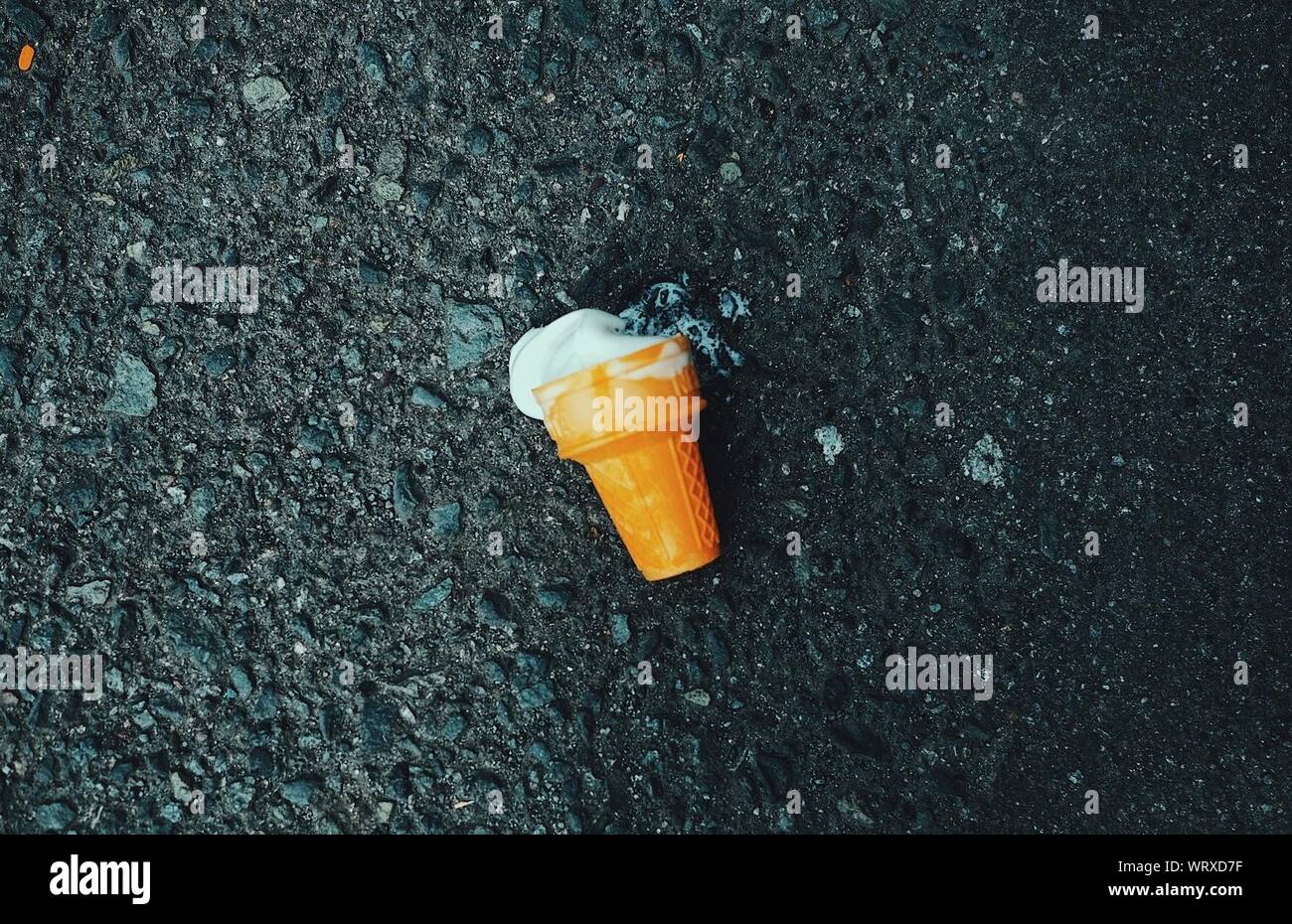 Cream ground hi-res stock photography and images - Alamy