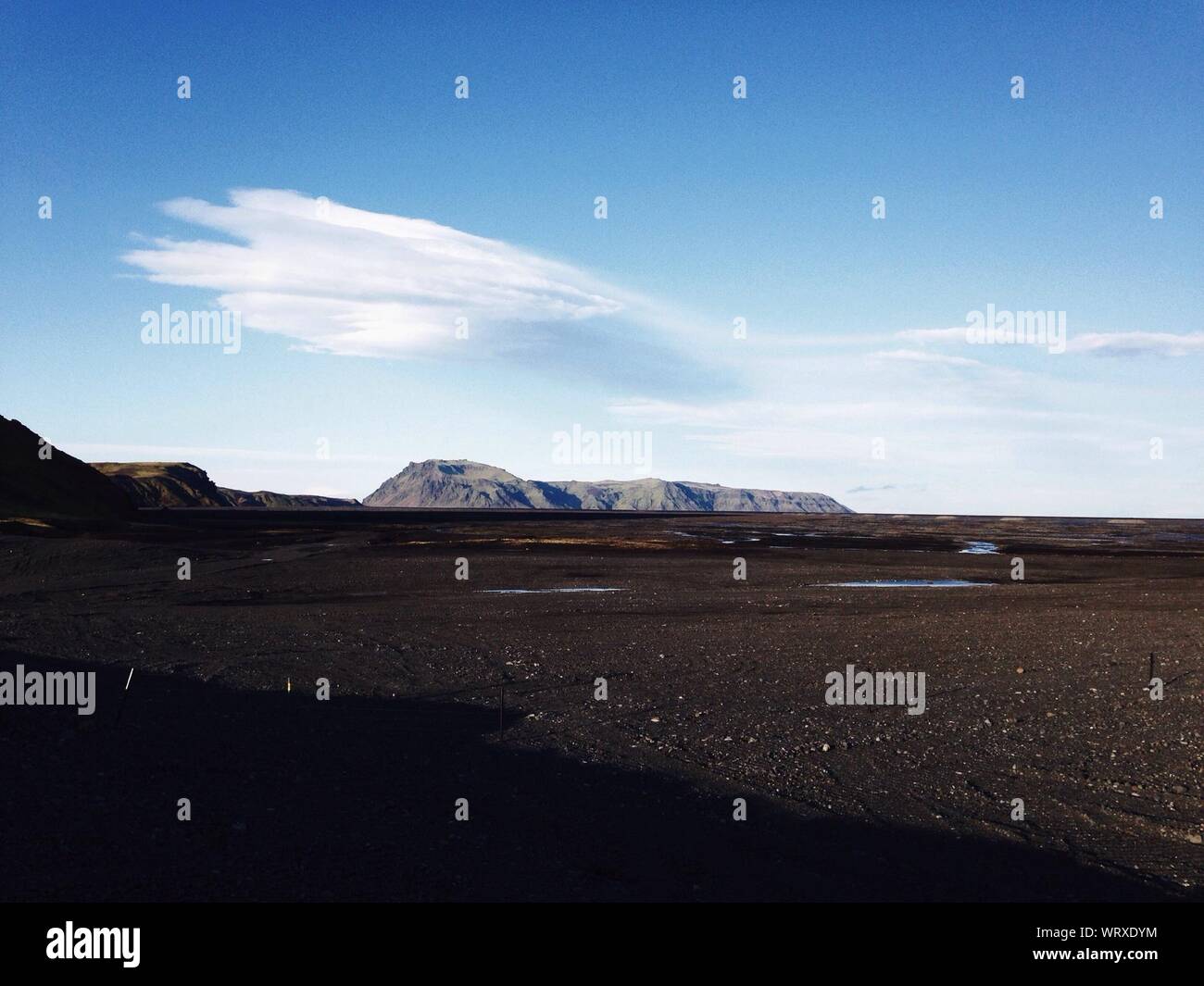 Rocks barren hi-res stock photography and images - Alamy