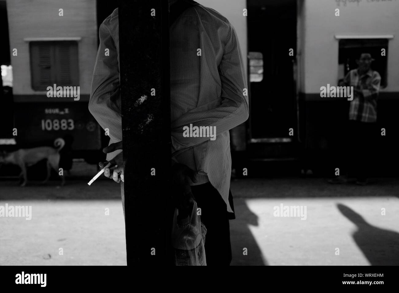 Smoking platform hi-res stock photography and images - Alamy