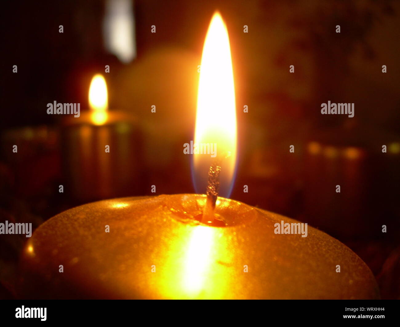 Metal oil lamps hi-res stock photography and images - Alamy