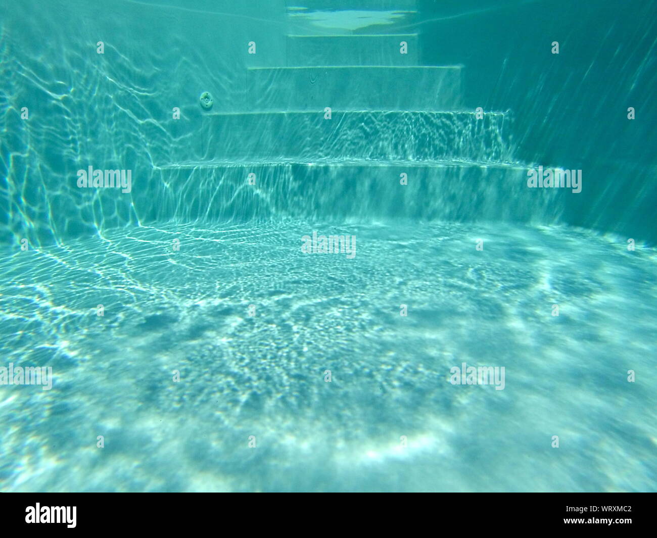 Turquoise swimming pool hi-res stock photography and images - Alamy