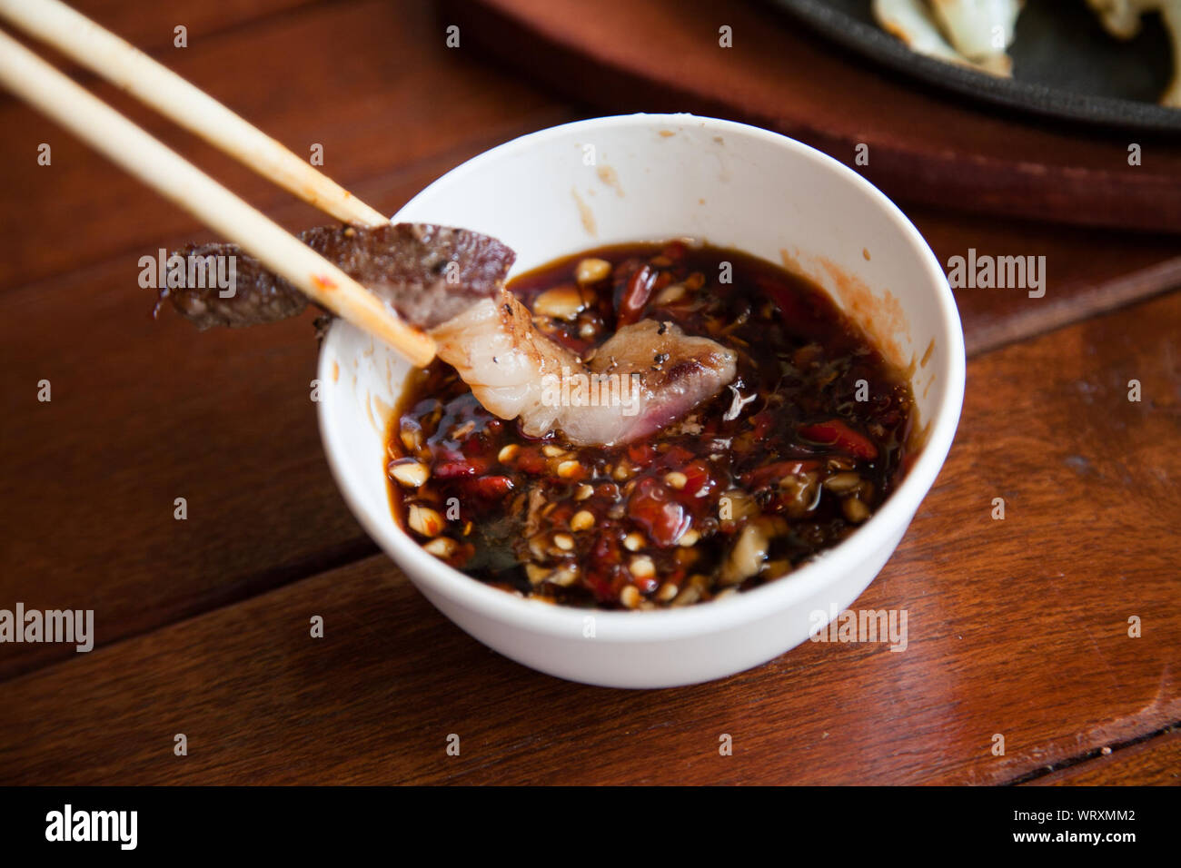 Lift table hi-res stock photography and images - Alamy