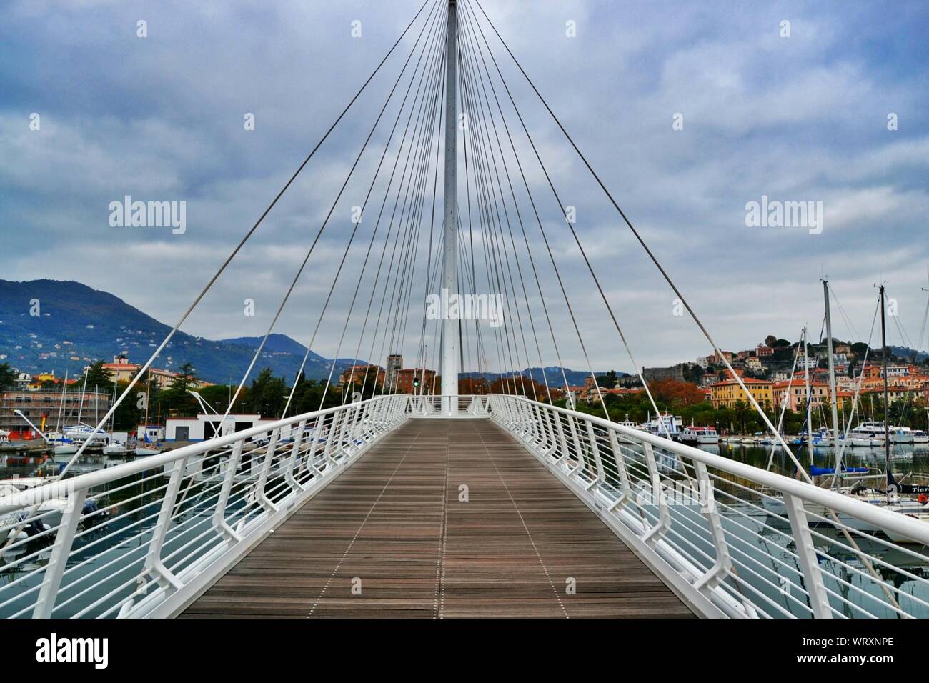 Cable stayed footbridge hi-res stock photography and images - Alamy
