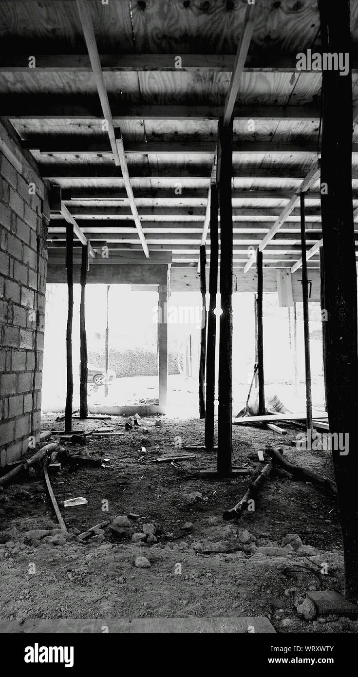 Under construction interior hi-res stock photography and images - Alamy