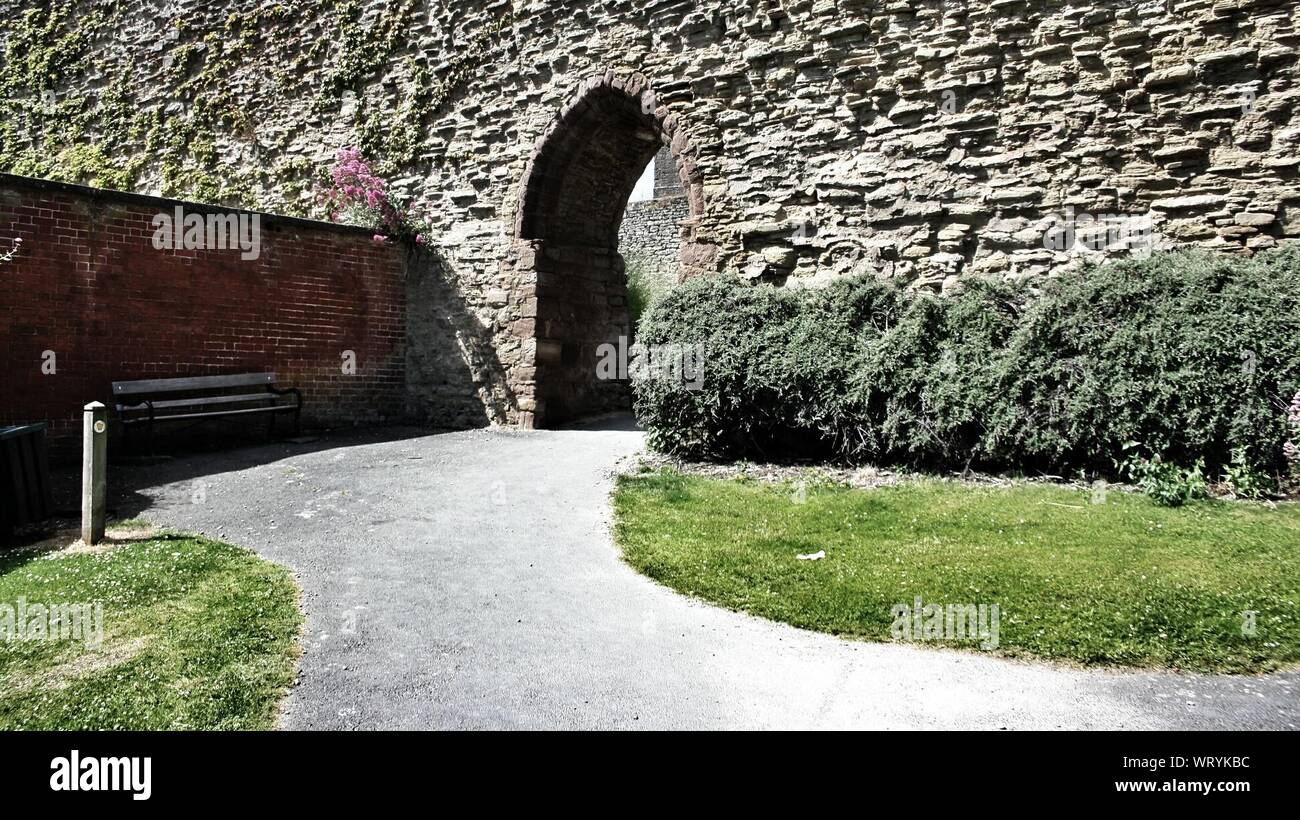 Medieval stone gate hi-res stock photography and images - Alamy