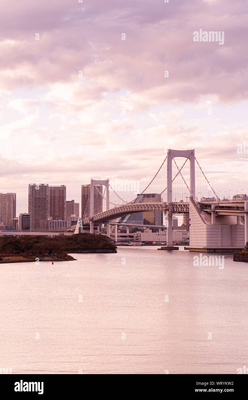 Odaiba island hi-res stock photography and images - Alamy