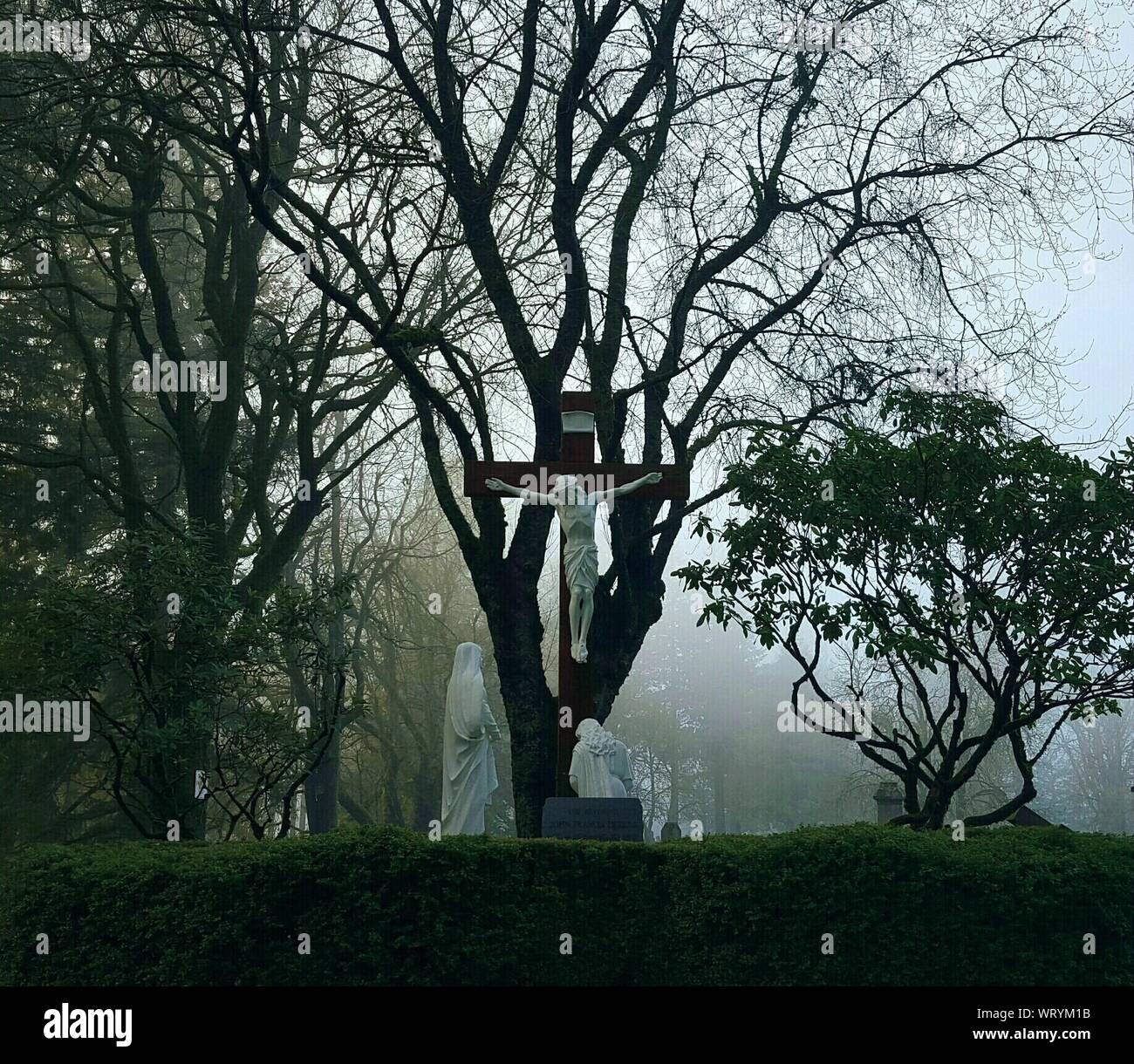 Cross with christ crucified art hi-res stock photography and images - Alamy