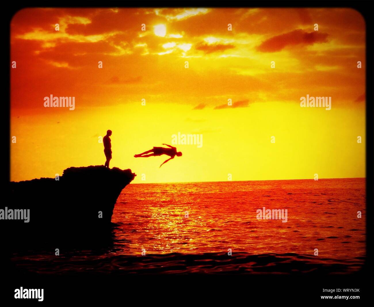 People diving hi-res stock photography and images - Alamy