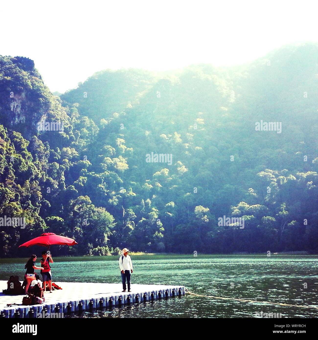 Floating platform hi-res stock photography and images - Alamy