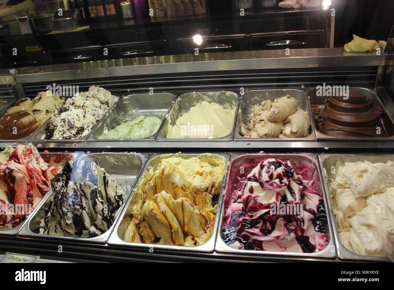 Ice cream counter hi-res stock photography and images - Alamy